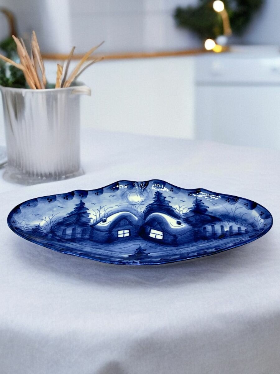 Селёдочница Пейзаж, фарфор, глазурованное покрытие, ручная роспись, 31х13,5х3 см