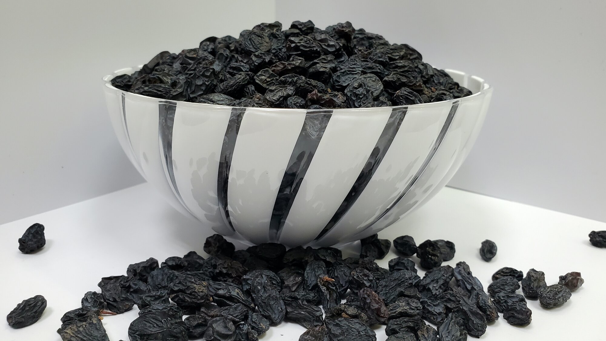 "Изюм Черный Лечебный" без Косточки и без Обработки 700гр