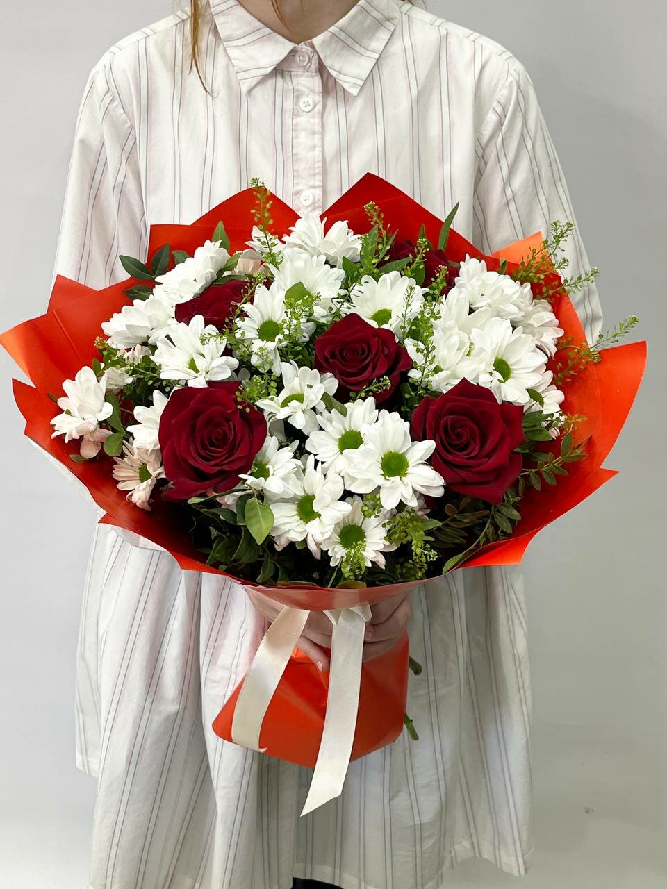 Букет Romashka "Мирор" - WOW, 60 см, роза, хризантема, с доставкой