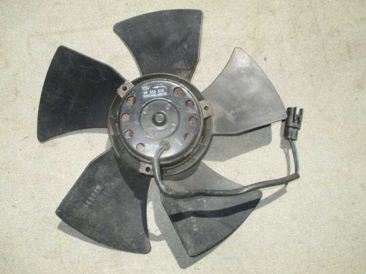 Мотор вентилятора охлаждения с крыльчаткой на 2 контакта 96553376 Лачетти Реззо A005150 6A23R