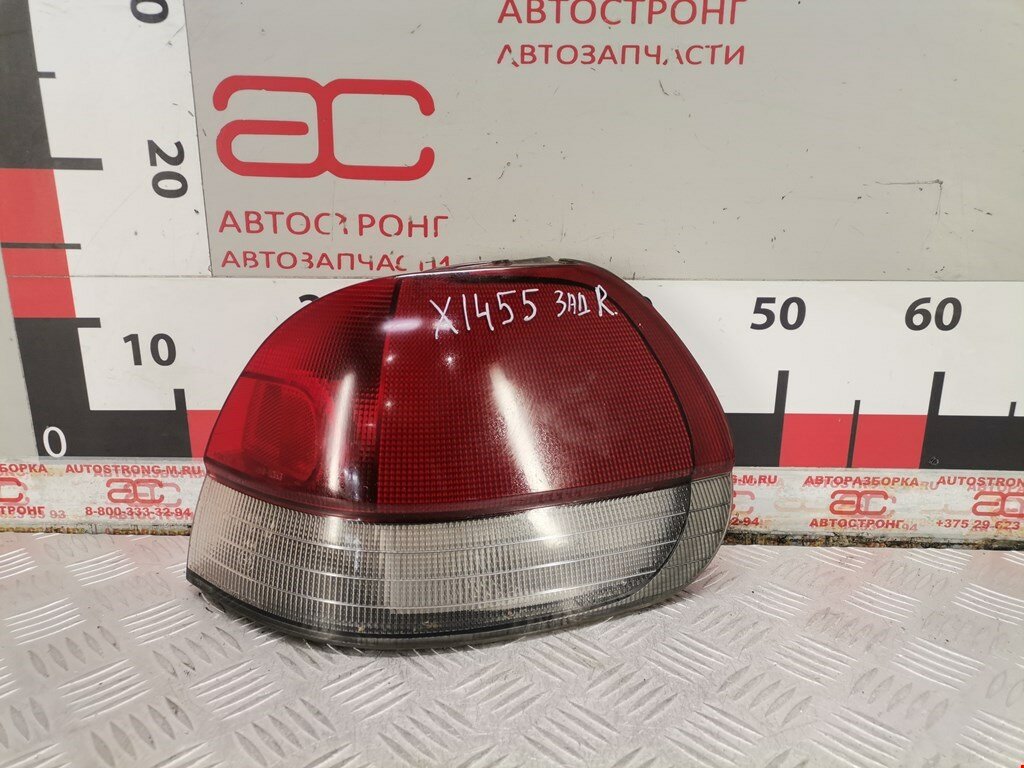 Фонарь задний правый Subaru Legacy 2 (BD/BG) 84201AC100 арт. 1061472