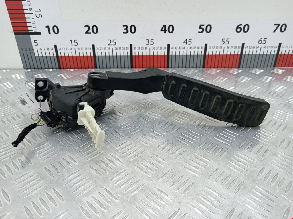 Педаль газа Porsche Cayenne (955/957) 7L0723507C арт. 1732018