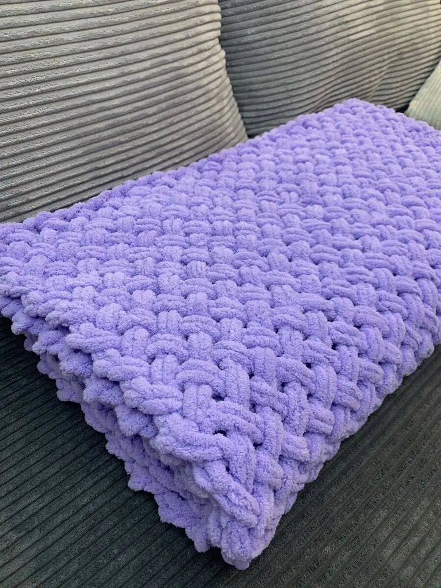 Плед 140 x 160 Ручная работа из Alize Puffy