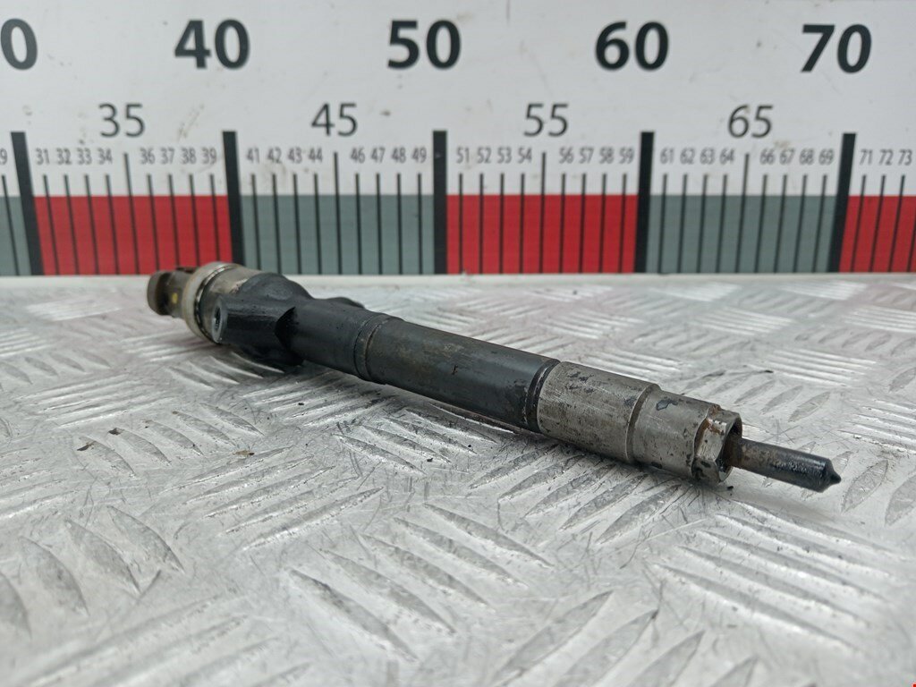 Форсунка дизельная электрическая Toyota Auris 1 (E150) 2367009280 арт. 2048983