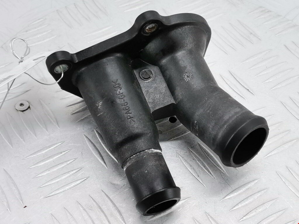 Корпус термостата Ford Focus 1 98MM9K478DA арт. 1612940