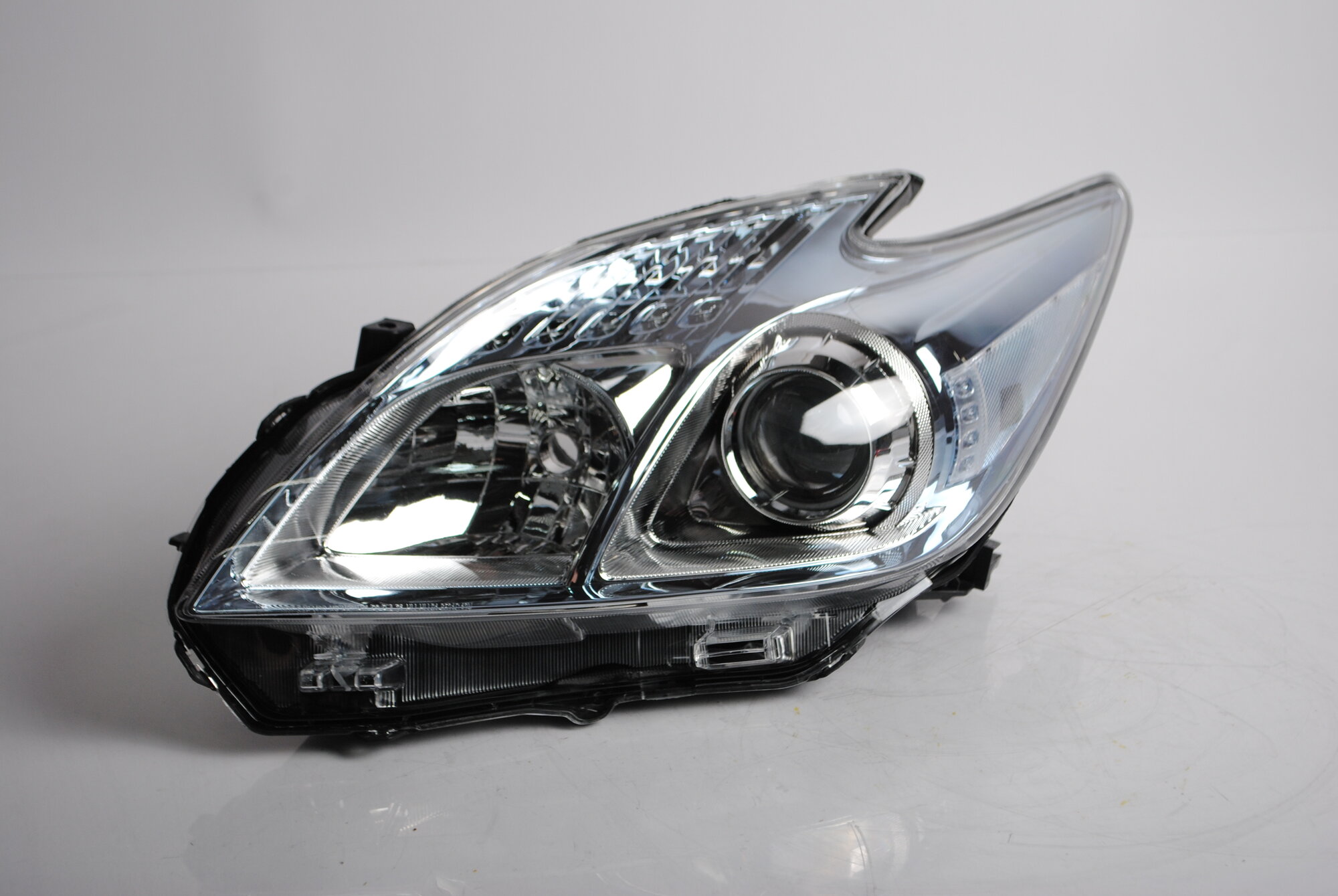 Фара 81150-47240 Powertec TOYOTA