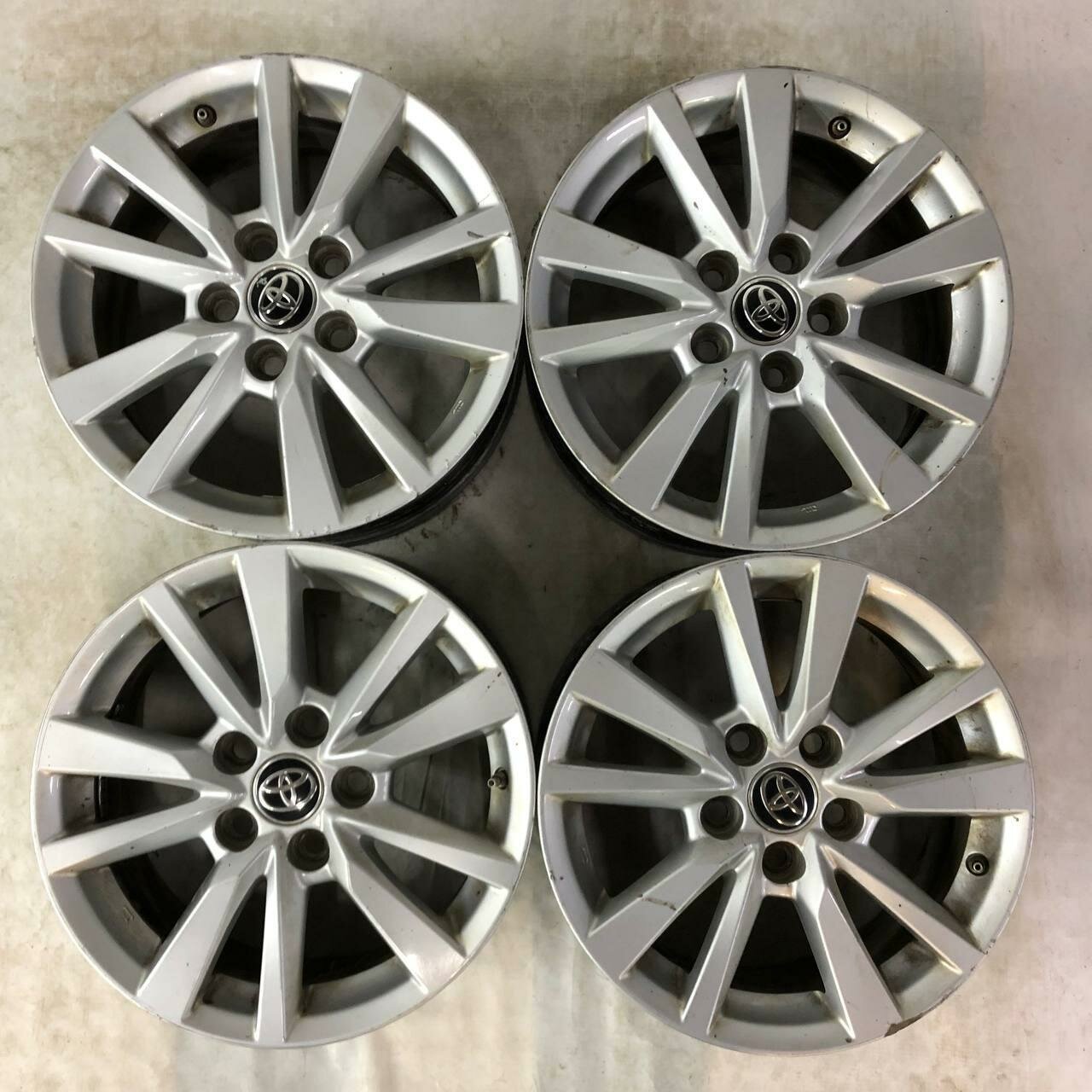 Колесные диски Toyota 16x6.5 PCD 5x114.3 D60.1 ET40 (оригинал)