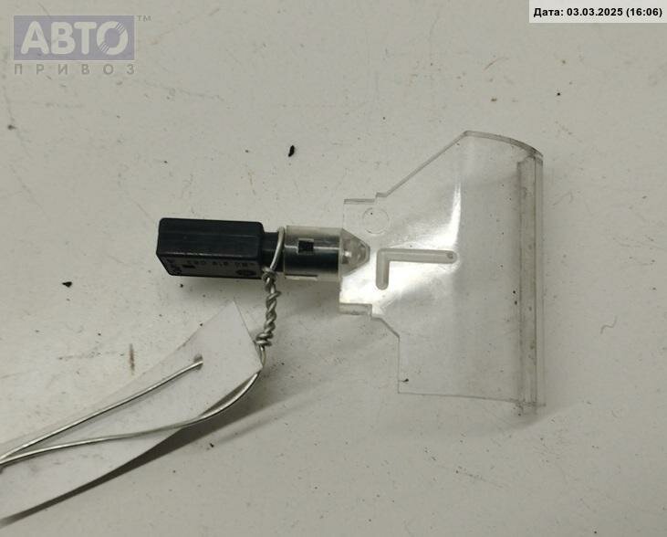 Накладка двери передней левой Audi A6 C5 (1997-2005)