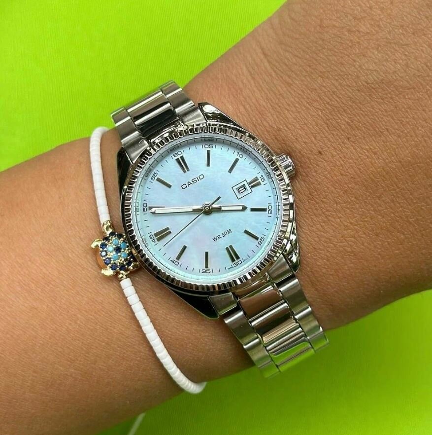 Наручные часы CASIO Collection, перламутровый голубой — фото 1