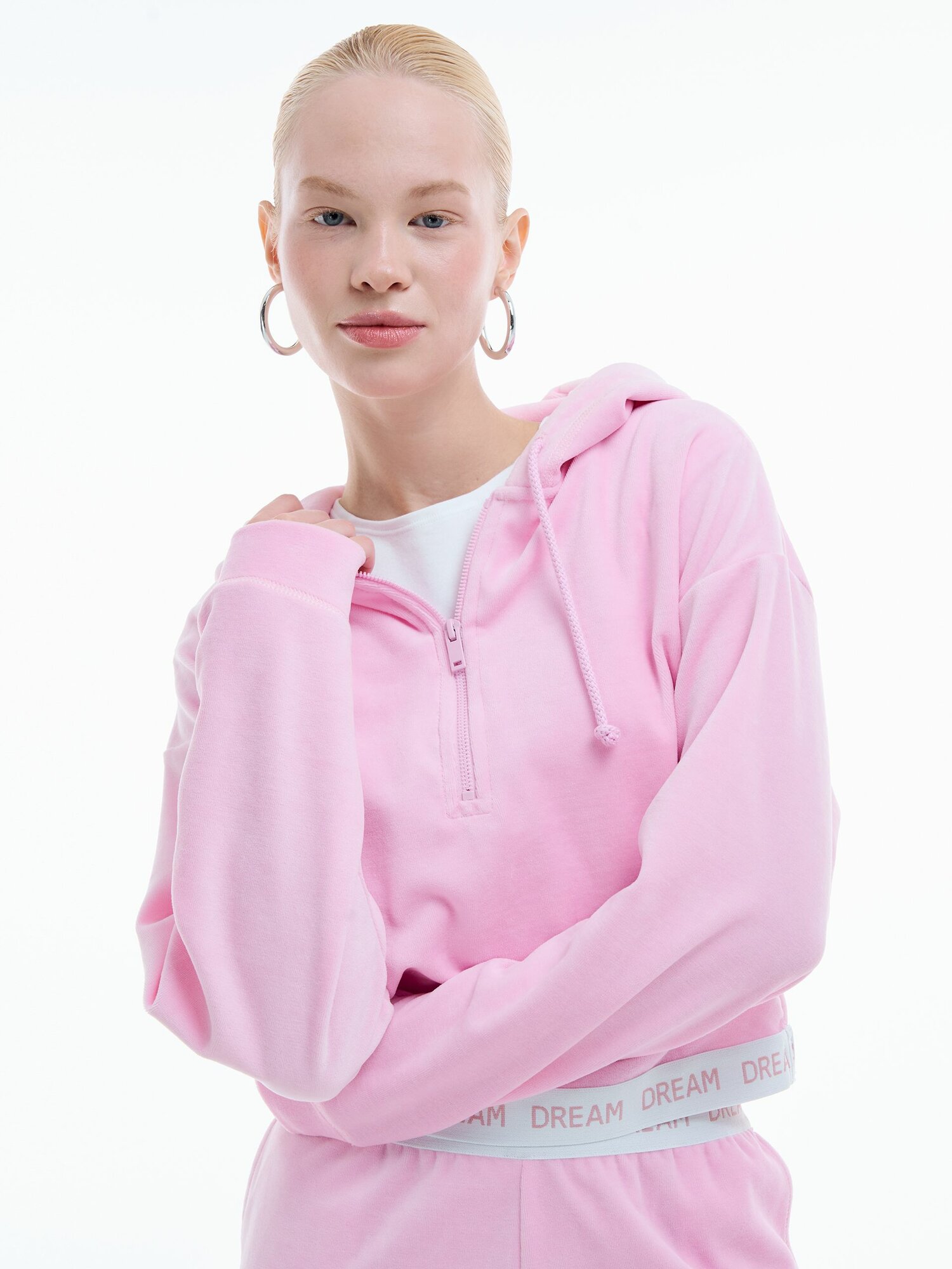 Толстовка спортивная