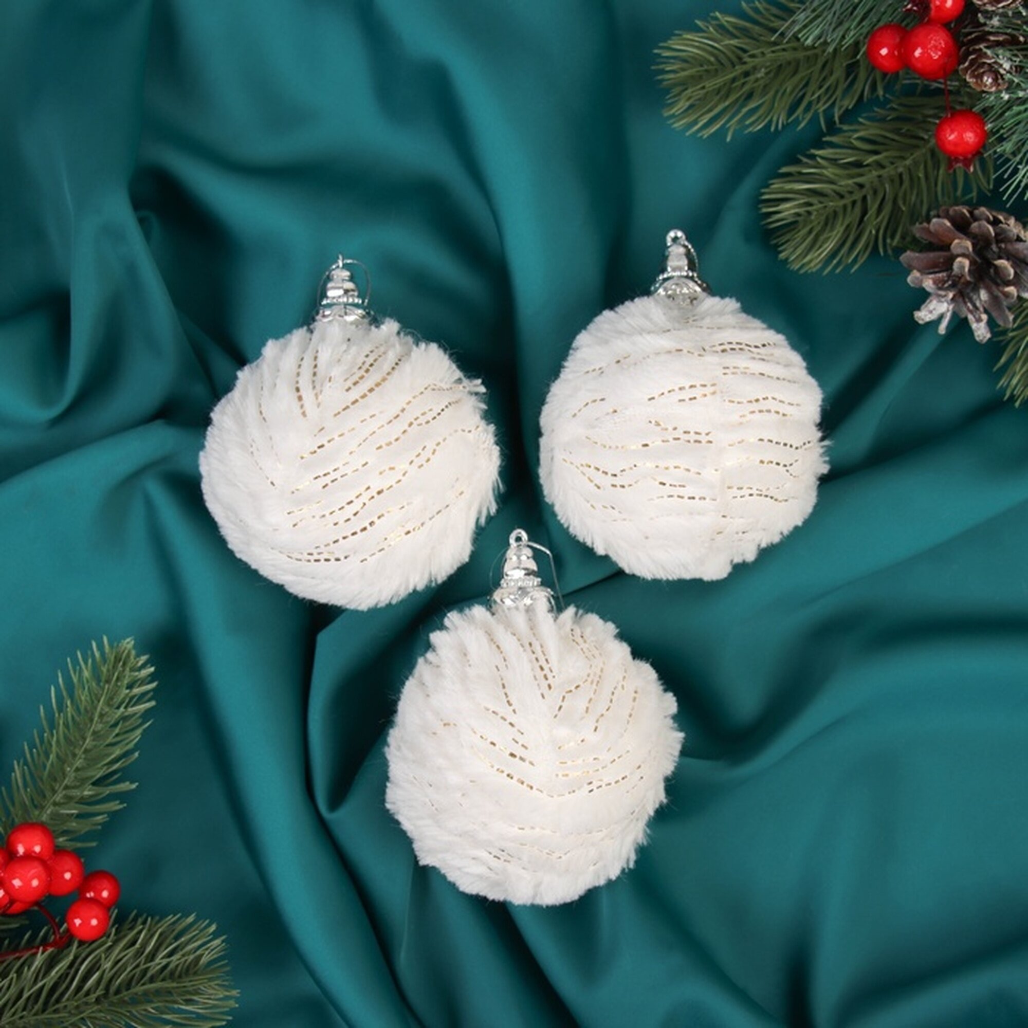 Ёлочные игрушки, шары новогодние , пластик, набор d-8 см, 3 шт "Нежность" полосы, белый