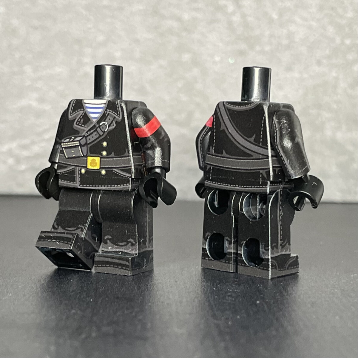 Минифигурка коллекционная совместимая с лего с эксклюзивным принтом Моряк-Революционер