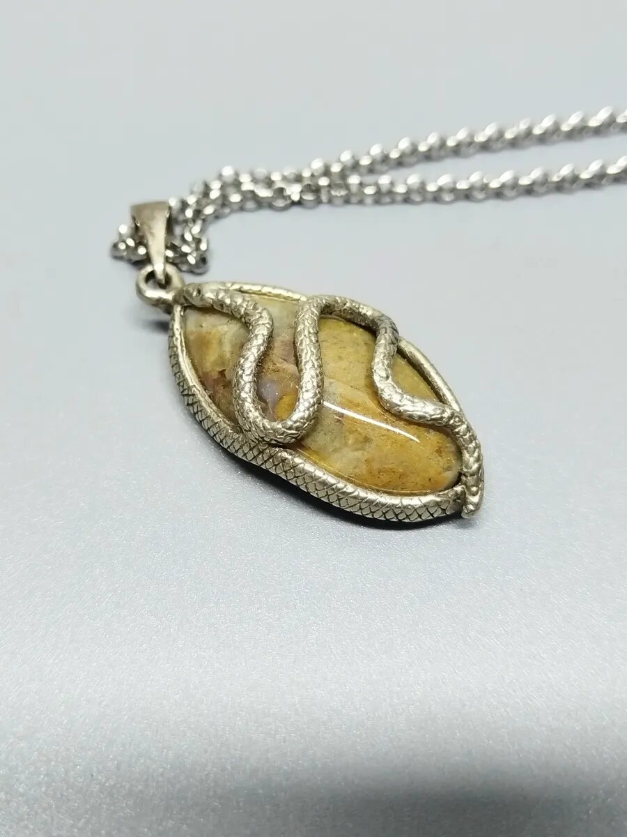 Колье, агат