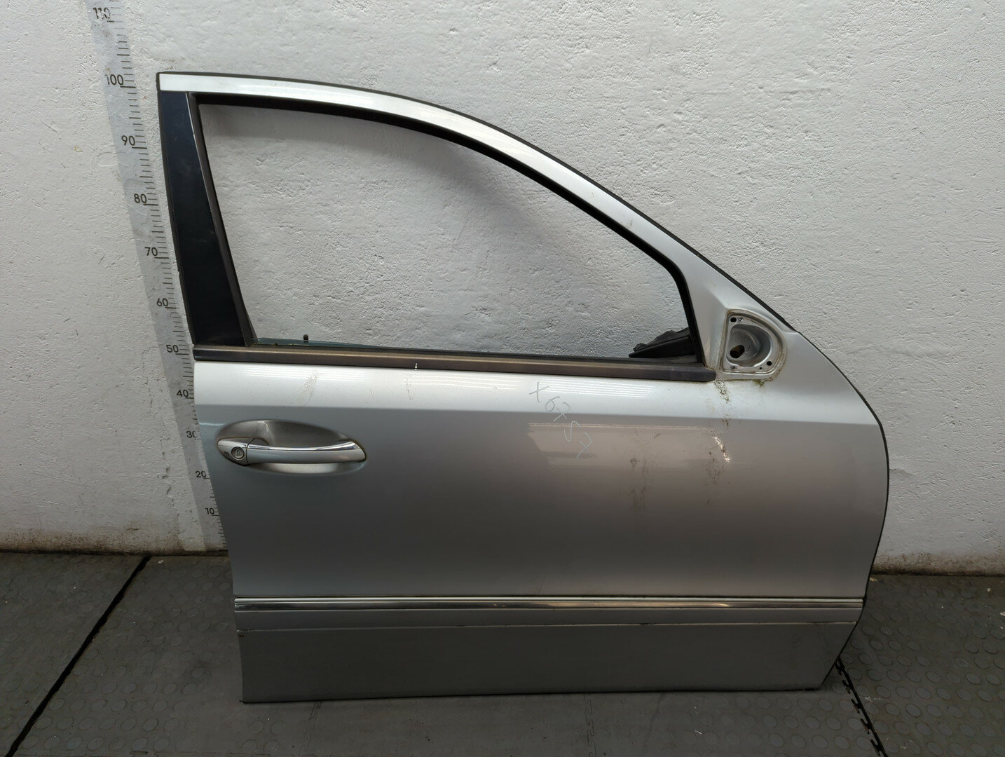 Дверь боковая (легковая) правая передняя Mercedes E W211 Б/У
