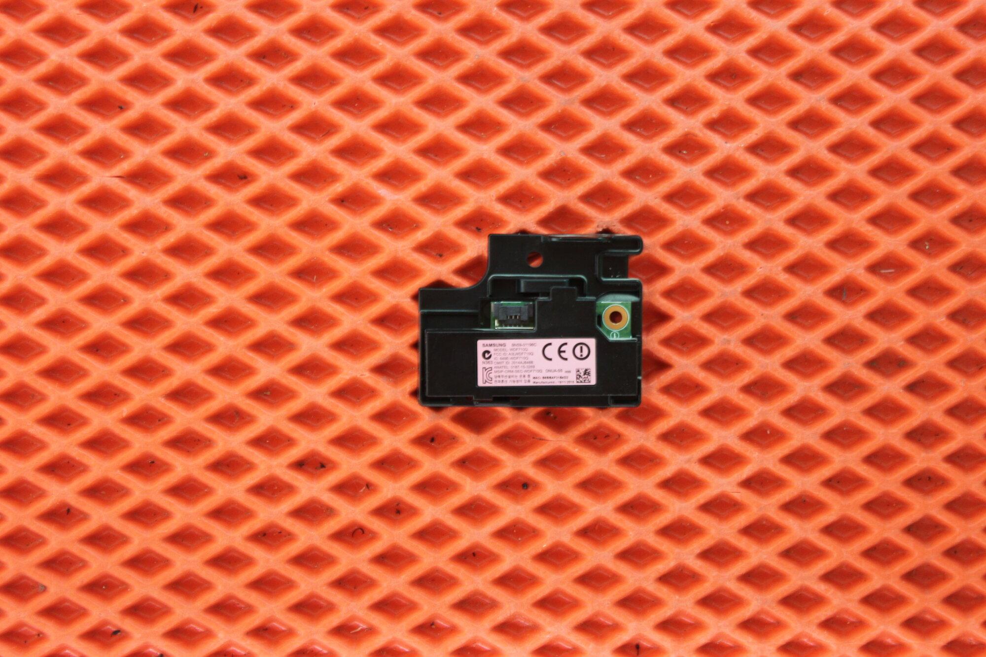 Модуль (WI-FI) BN59-01196C для телевизора SAMSUNG UE32J4500AK-VFPS1 в надёжной упаковке
