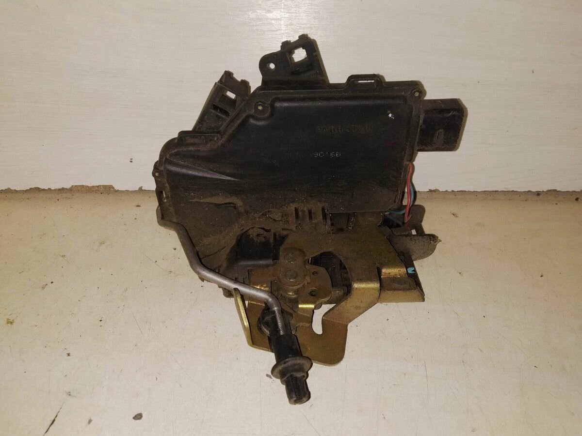 Замок задний правый двери Audi A6 C5 Allroad