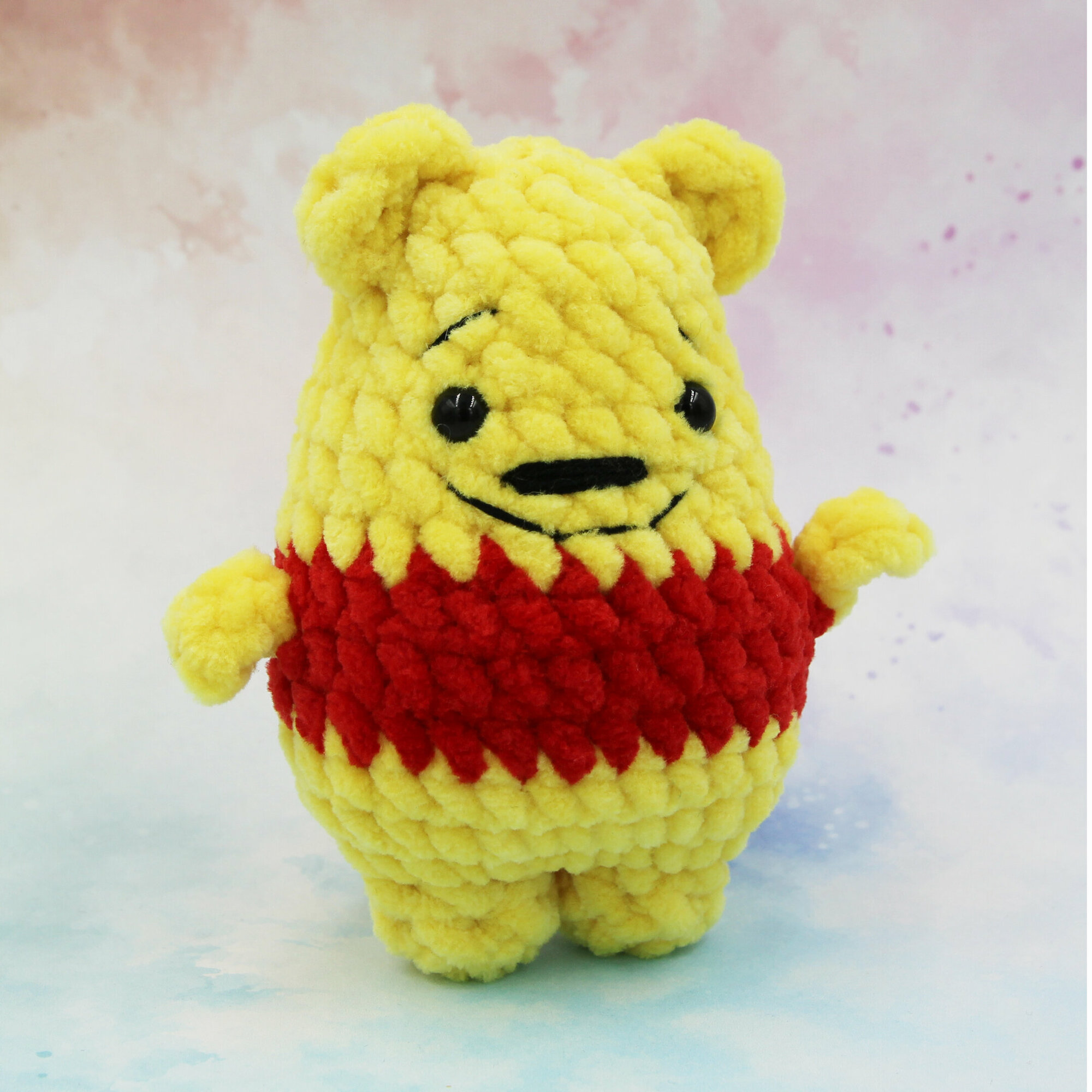 Вязаная игрушка-брелок Медвежонок 10 см