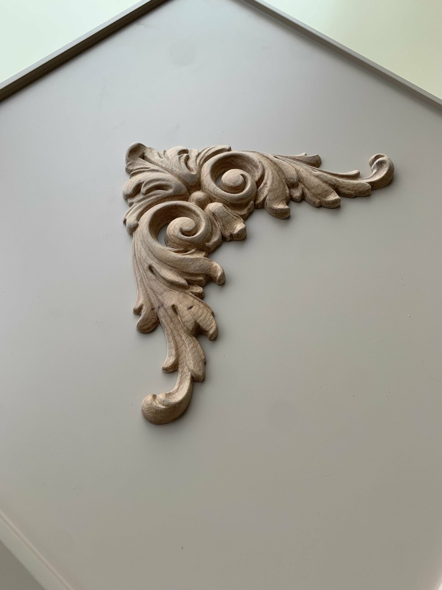 Резной декор ESN157 из массива Бука 185 x 185 x 12 (мм)