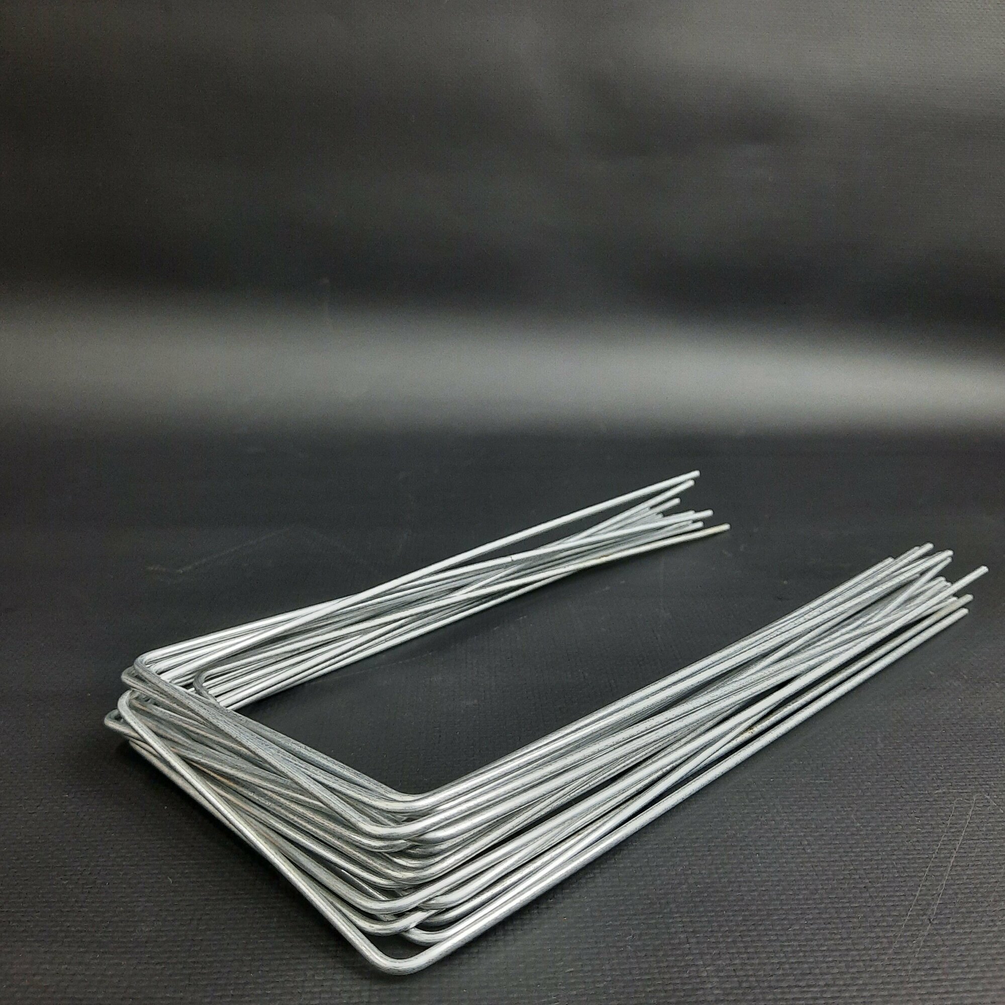 Скобы оцинкованные ширина 10 см длина 20 см набор 20 штук