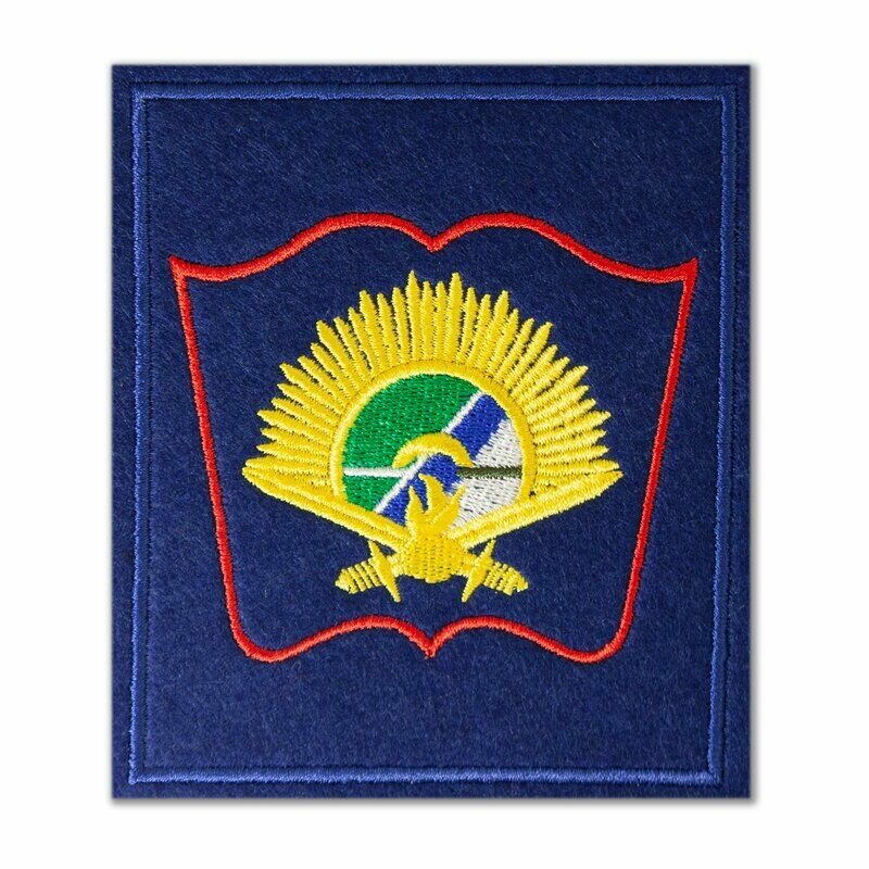 Шеврон Новосибирского высшего военного командного ордена Жукова училища, офисный. С липучкой. Размер 85x100 мм по вышивке.