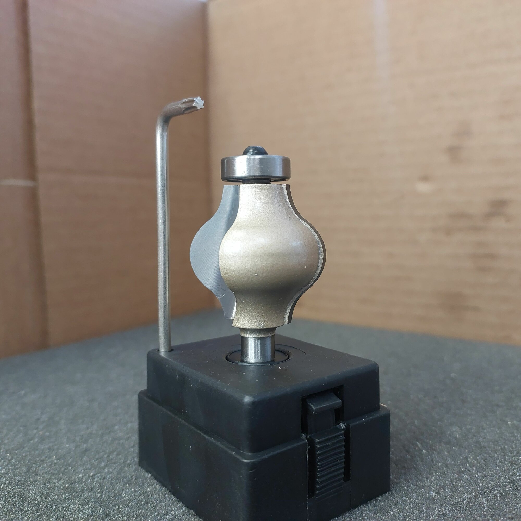 Фреза для поручняГлобус 2215 кромочная фигурная D:28mm I:24mm d:8mm Арт:2215D28d8