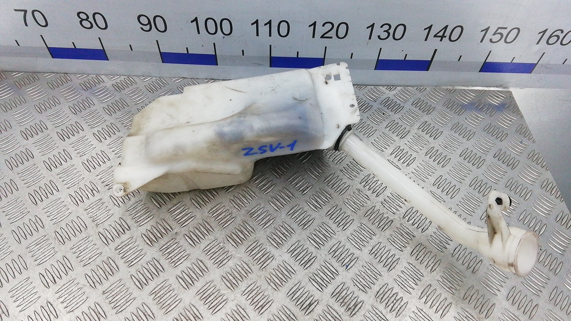 Бачок омывателя NISSAN QASHQAI J10