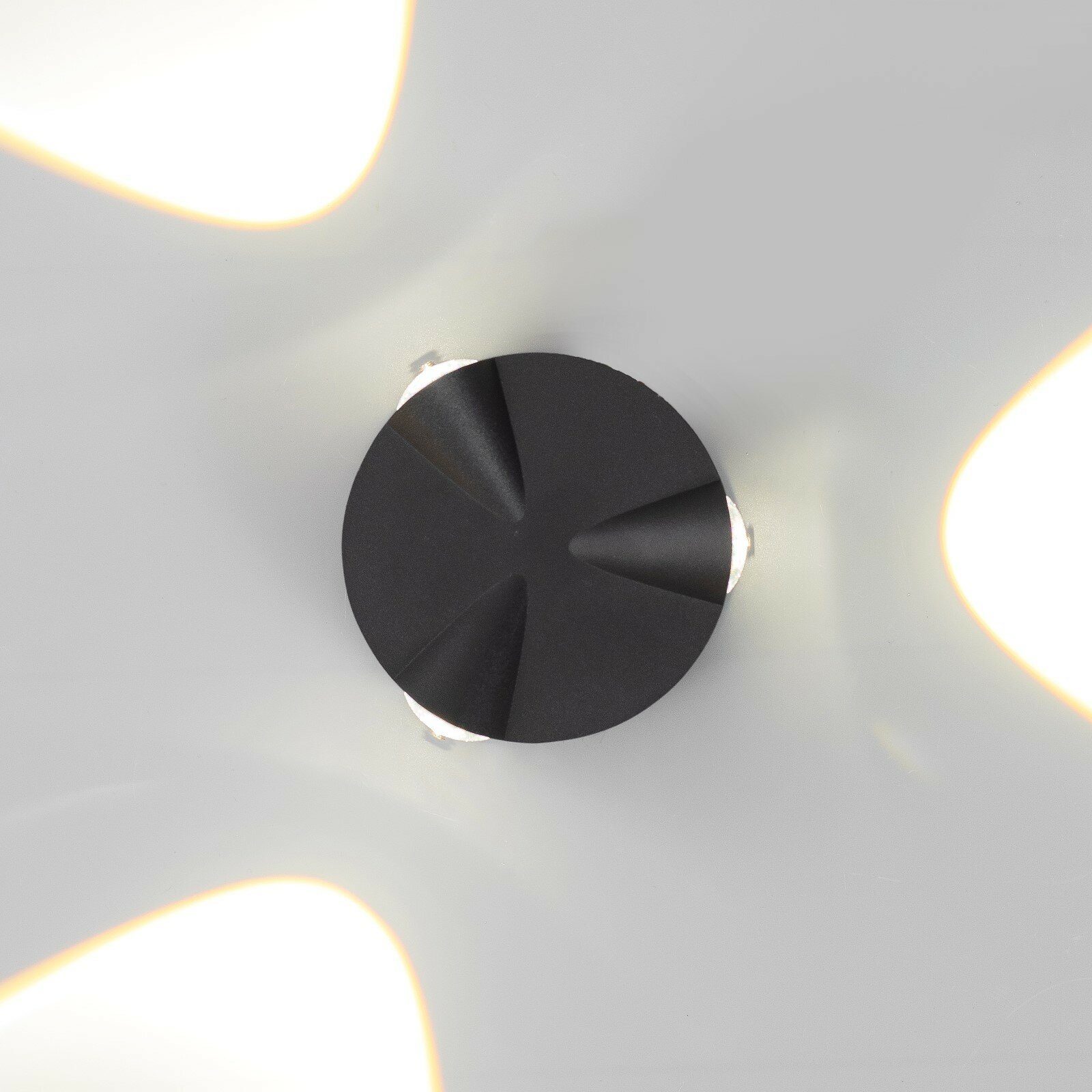 Бра BayerLux «Снек», 3хLED, 3 Вт, 4000К, IP66, чёрный, 9.3×4.5×9.3 см