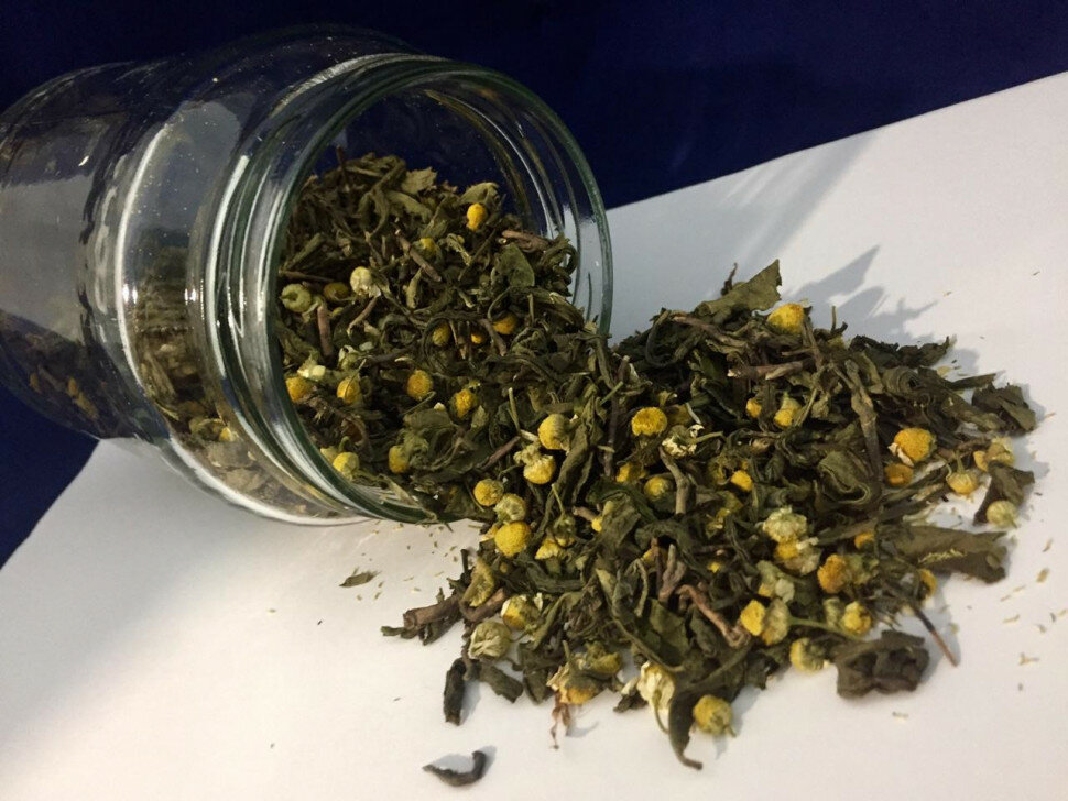 Чёрный чай с ромашкой 50гр