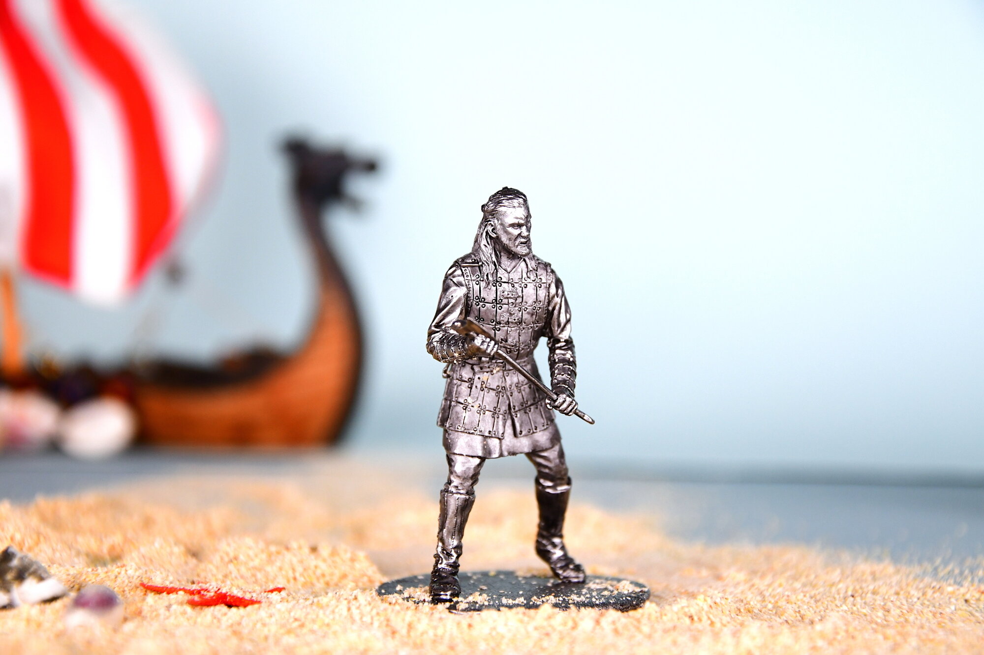 Оловянный солдатик Ролло из сериала Викинги 54 мм масштаб (7 см высота)