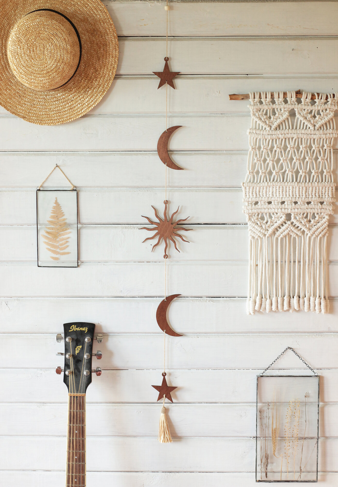 Настенное украшение в бохо и сканди стиле "Луны и звезды'