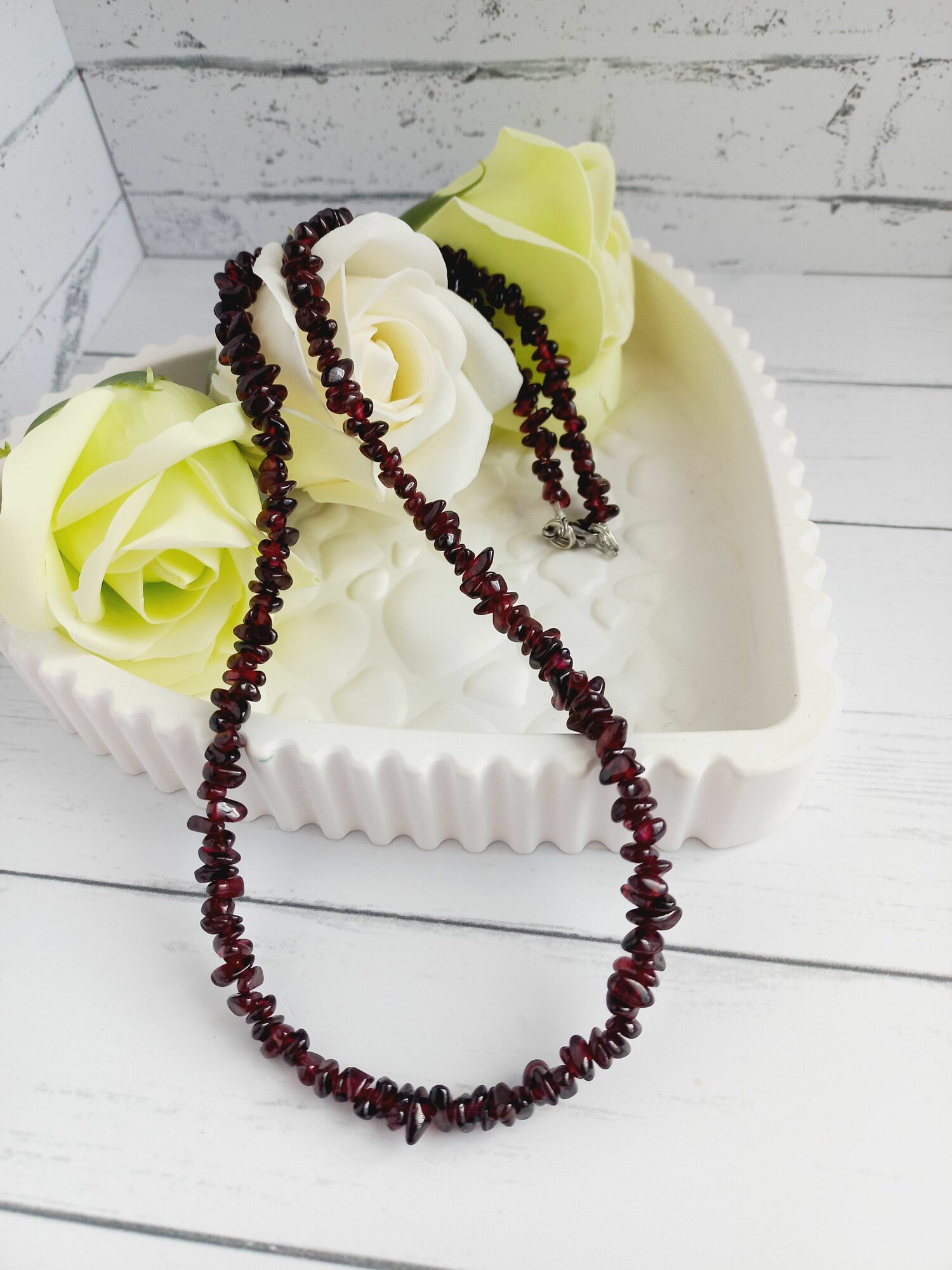 Бусы, гранат