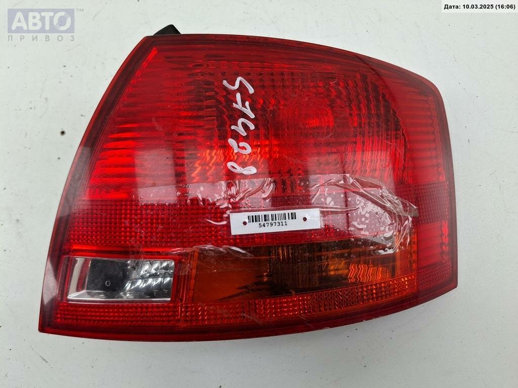 Фонарь задний правый Audi A4 B7 (2004-2008)