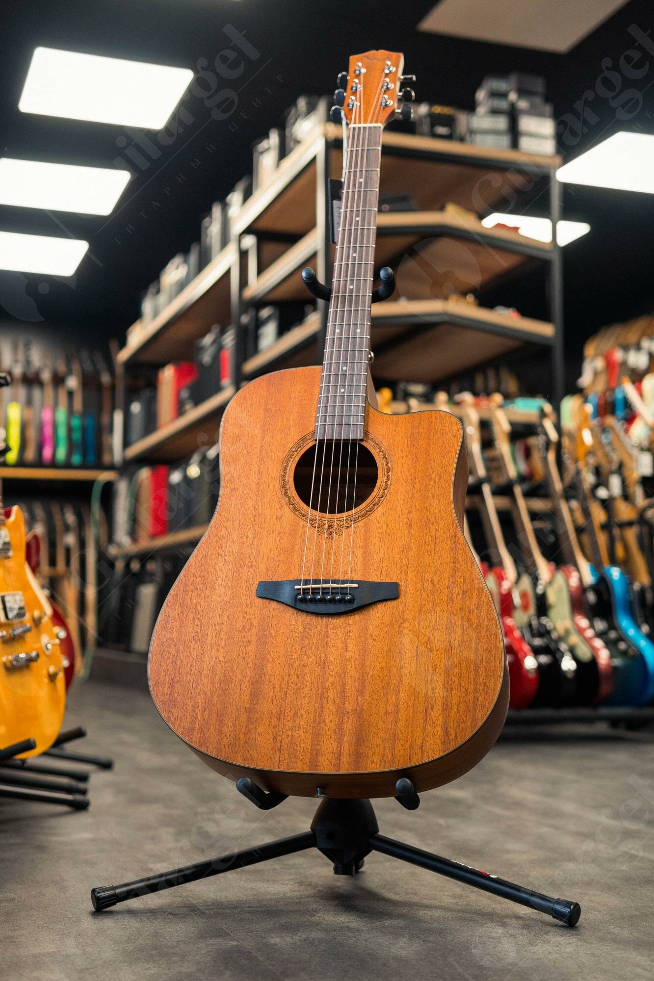 Акустическая гитара Shinobi H-11/N