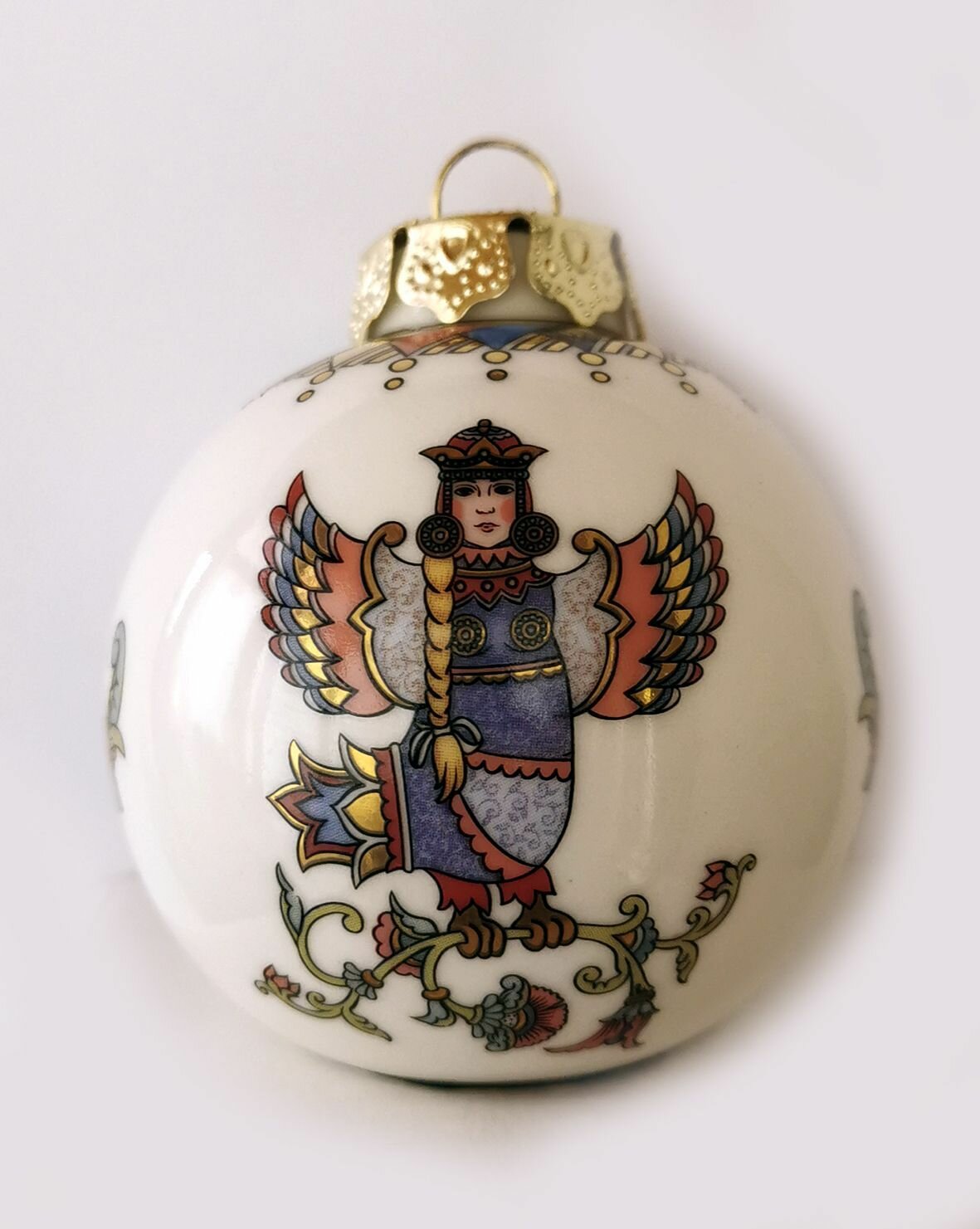 ШАР фарфоровый Новогодний на ёлку-"русские былины - птица гамаюн" диаметр-65 мм, в картонной коробке.