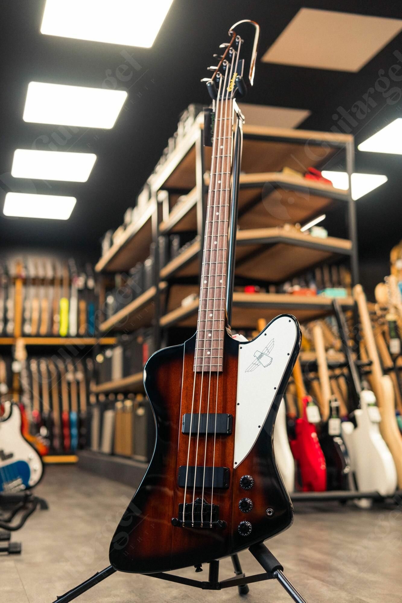 Бас-гитара Epiphone Thunderbird-IV Reverse Vintage Sunburst