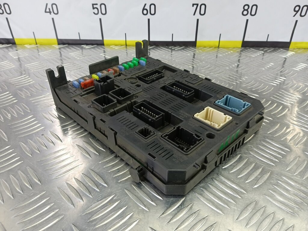 Блок предохранителей Б/У для Peugeot Partner II рестайлинг (2012—2015) 6580ZA