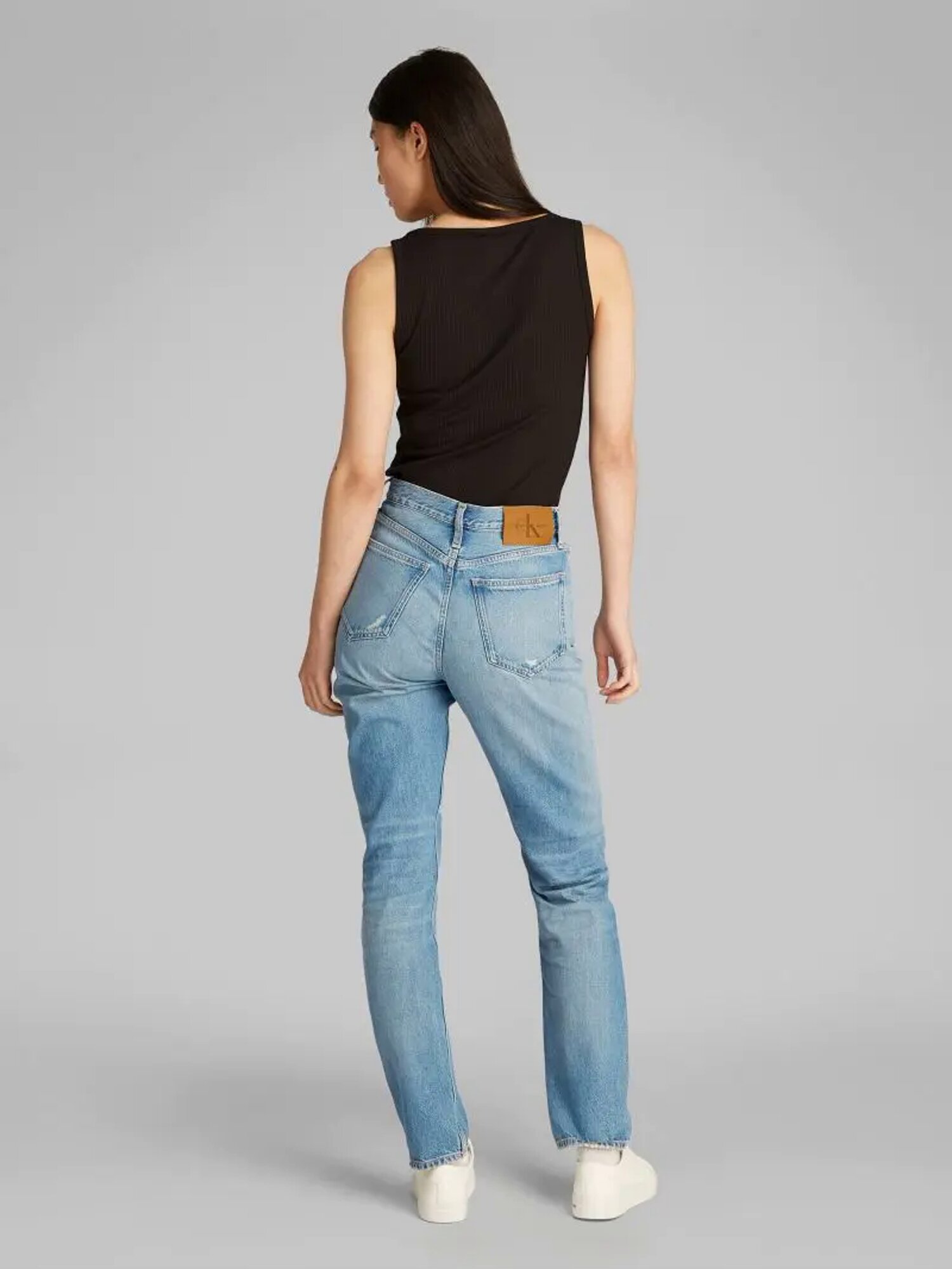 Джинсы зауженные Calvin Klein Jeans, размер 30/32 JEAN, синий — фото 1