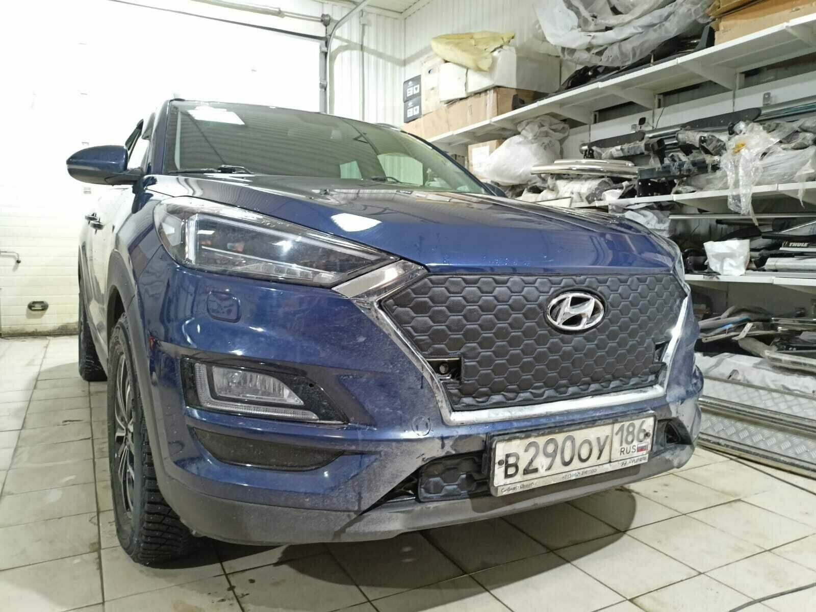 Утеплитель радиатора для Hyundai Tucson 2018 с парктрониками