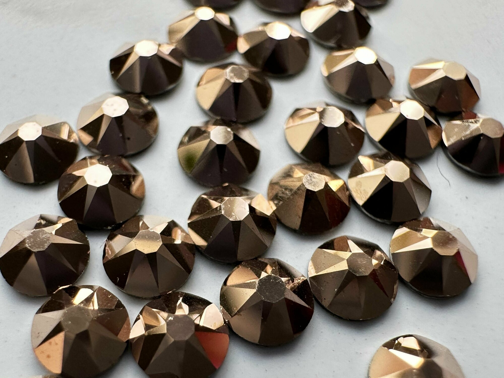 Swarovski Aurum стразы 12ss (50шт)