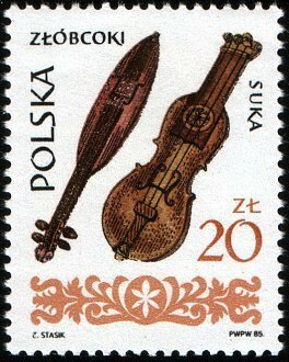 (1985-023) Марка Польша "Деревянные скрипки" Народные музыкальные инструменты III