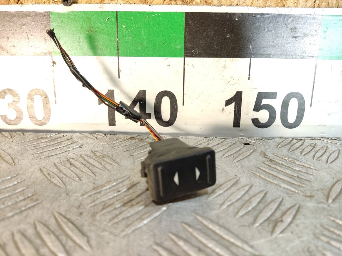 Кнопка стеклоподъемника FORD Focus 2 2005-2008 7M5T14529AA