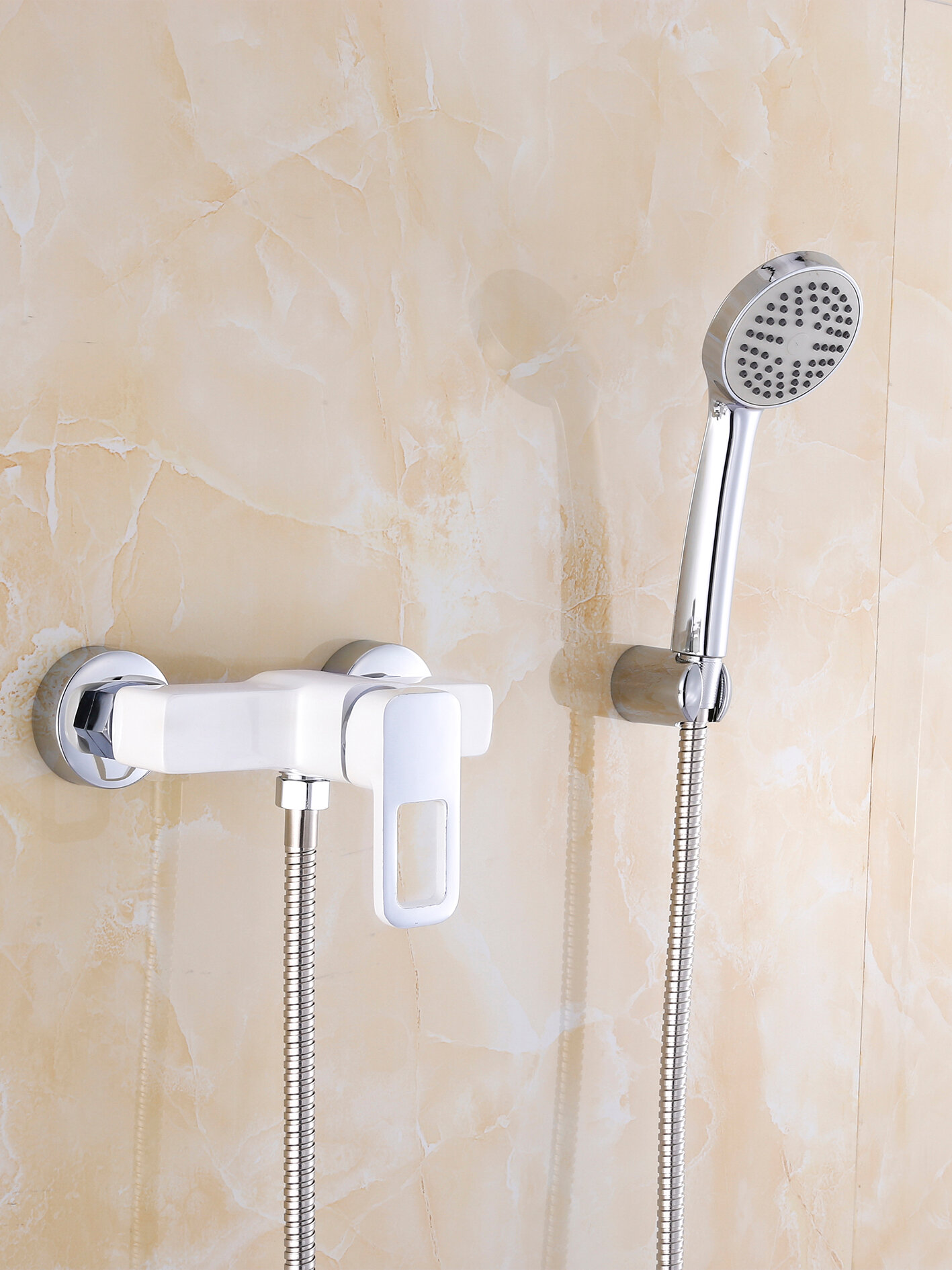 Смеситель для ванны и душа с лейкой и шлангом Hansen H20008F белый/хром