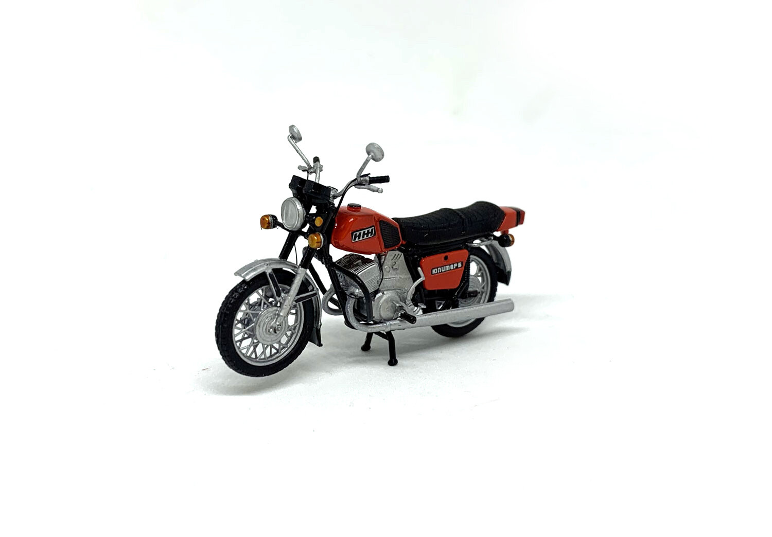 Юпитер-5 (одиночный красный) модель в масштабе 1:43