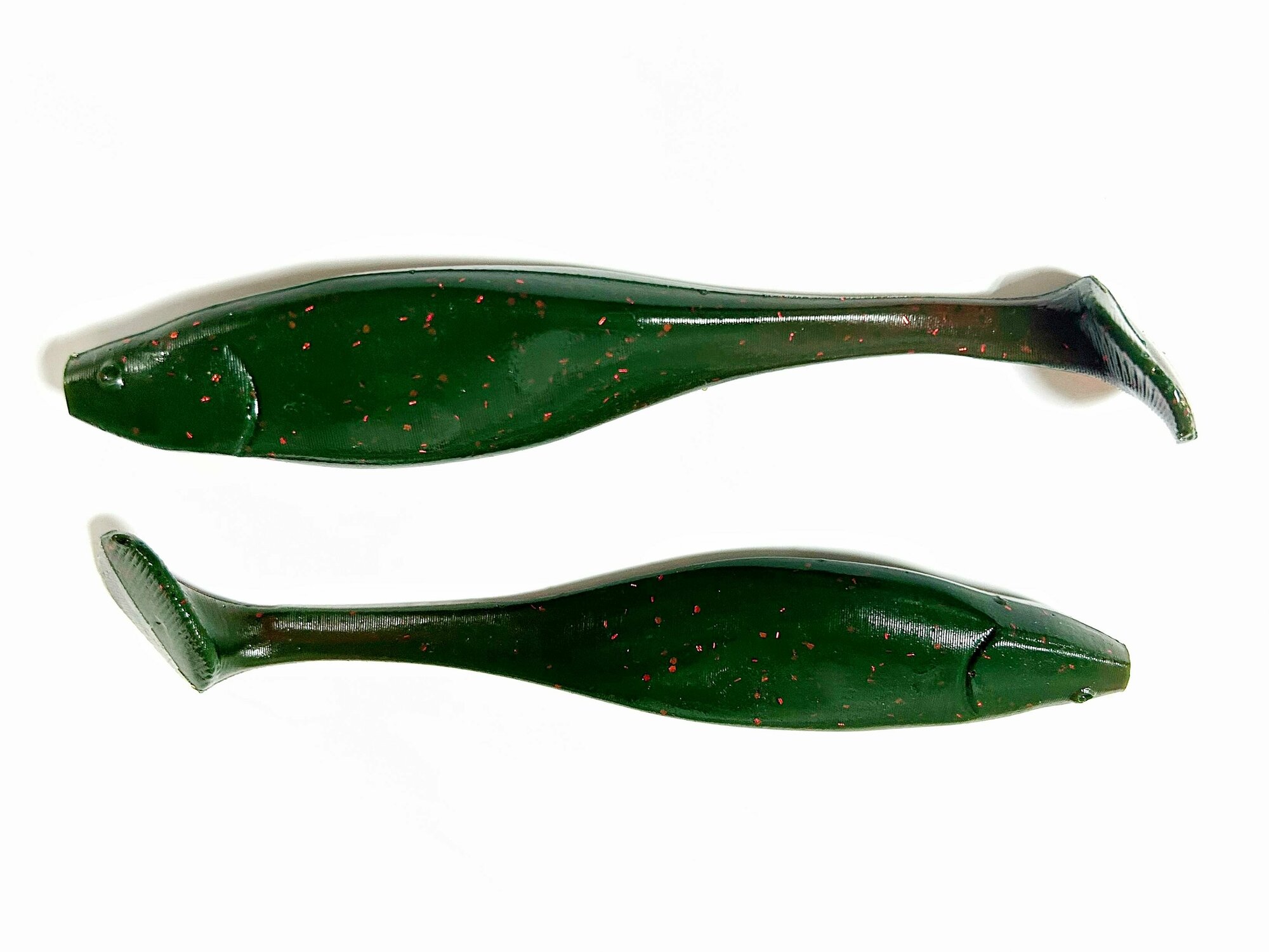 Мягкая силиконовая приманка Судакофф/ Zander Shad 16 см, цвет Машинное масло красными блестками, 2шт.