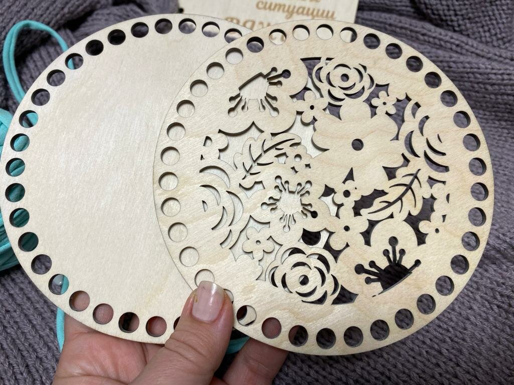 Набор из донышка и крышки для вязания корзин "Цветы", диаметр 15см, диаметр отверстий 8мм, шлифованная заготовка. Готовы для декупажа.