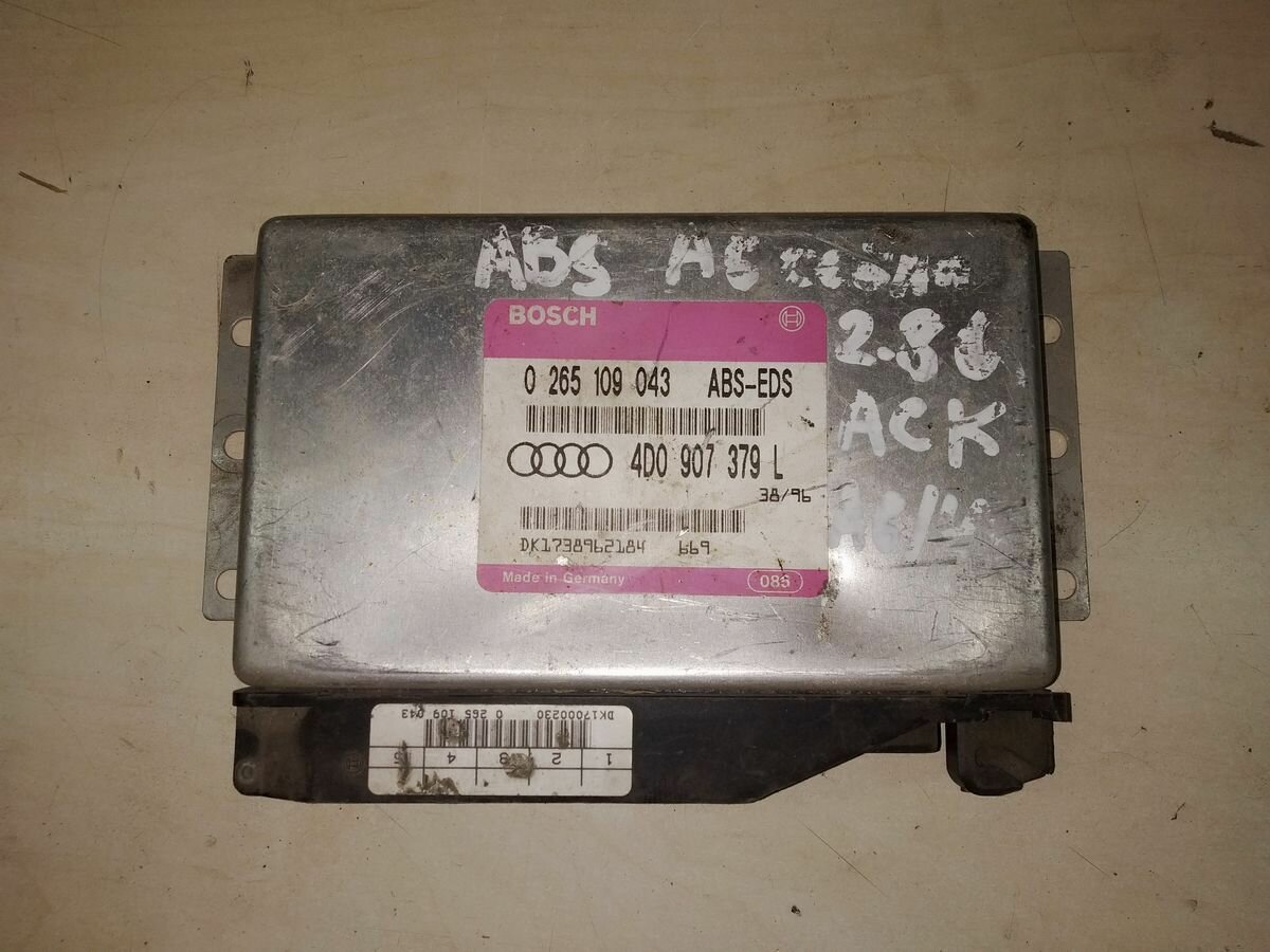 Блок управления ABS EDS Audi A4 B5 A8 D2 4D0907379L