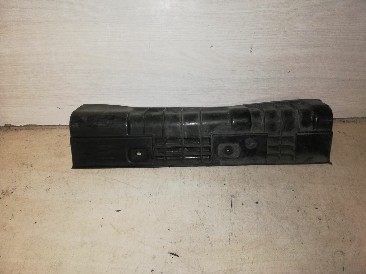 Кронштейн крепление радиатора Hyundai Solaris