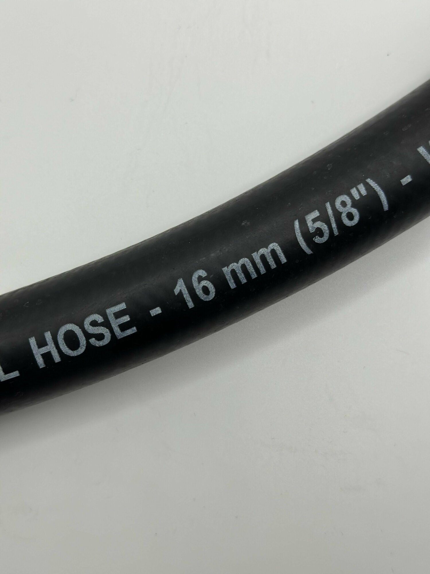 Шланг топливный 16мм бензо-масло стойкий/акпп охлаждения/ отопителя радиатора печки AGOMA 1 метр