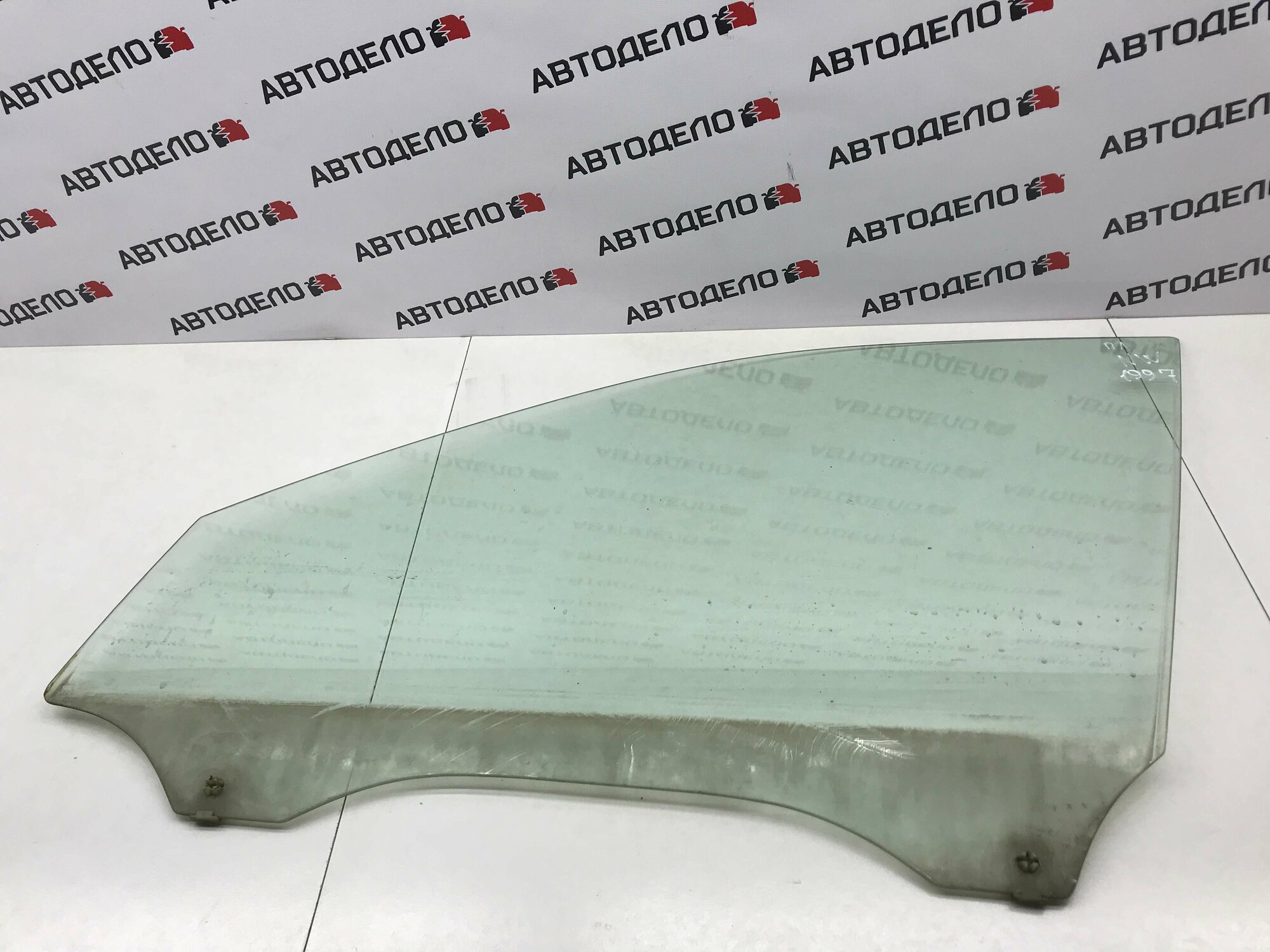 Стекло двери п/л Nissan Wingroad Y10 1997 г.в