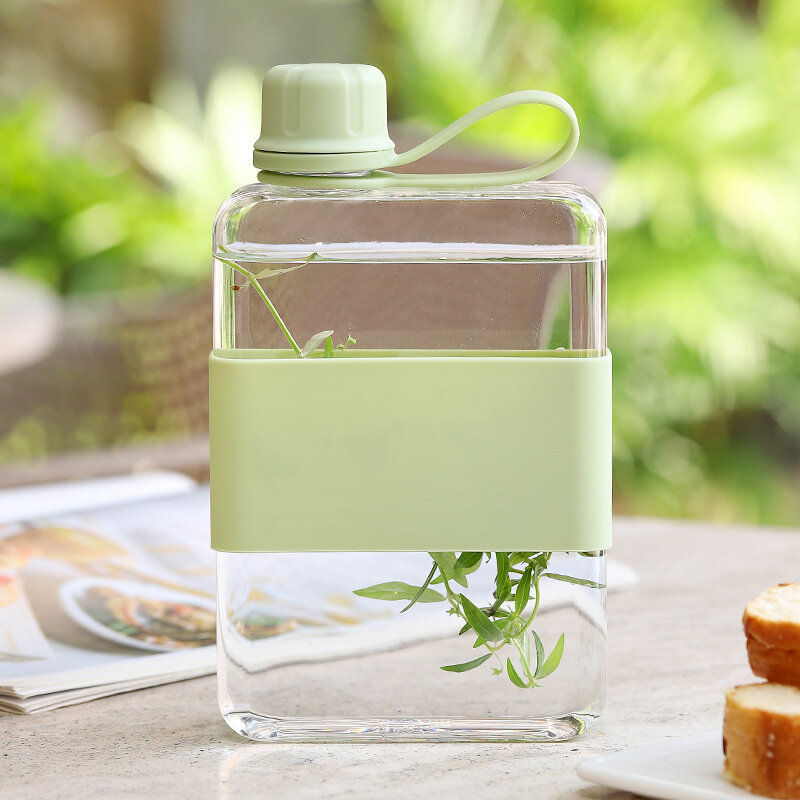 Новая бутылка Tritan Fresh Style с ручкой, плоская бутылка с силиконовым покрытием, пластиковый стакан, высококачественная портативная бутылка для воды для студентов